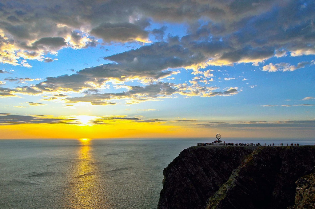 Croaziera Fiordurile Norvegiei si Capul Nord cu Hurtigruten 7 zile