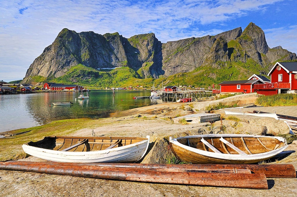 Croaziera Fiordurile Norvegiei si Capul Nord cu Hurtigruten 7 zile